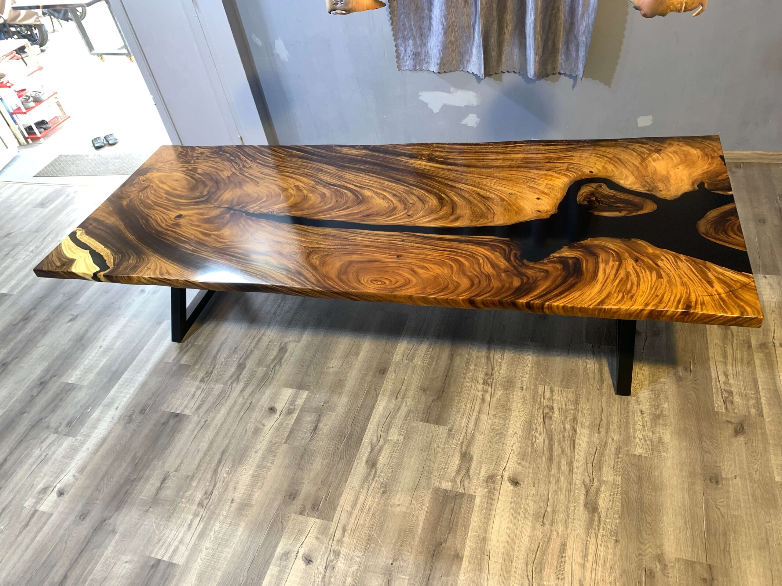 Tongass 90″ Live Edge Dining Table - USA Furniture Warehouse